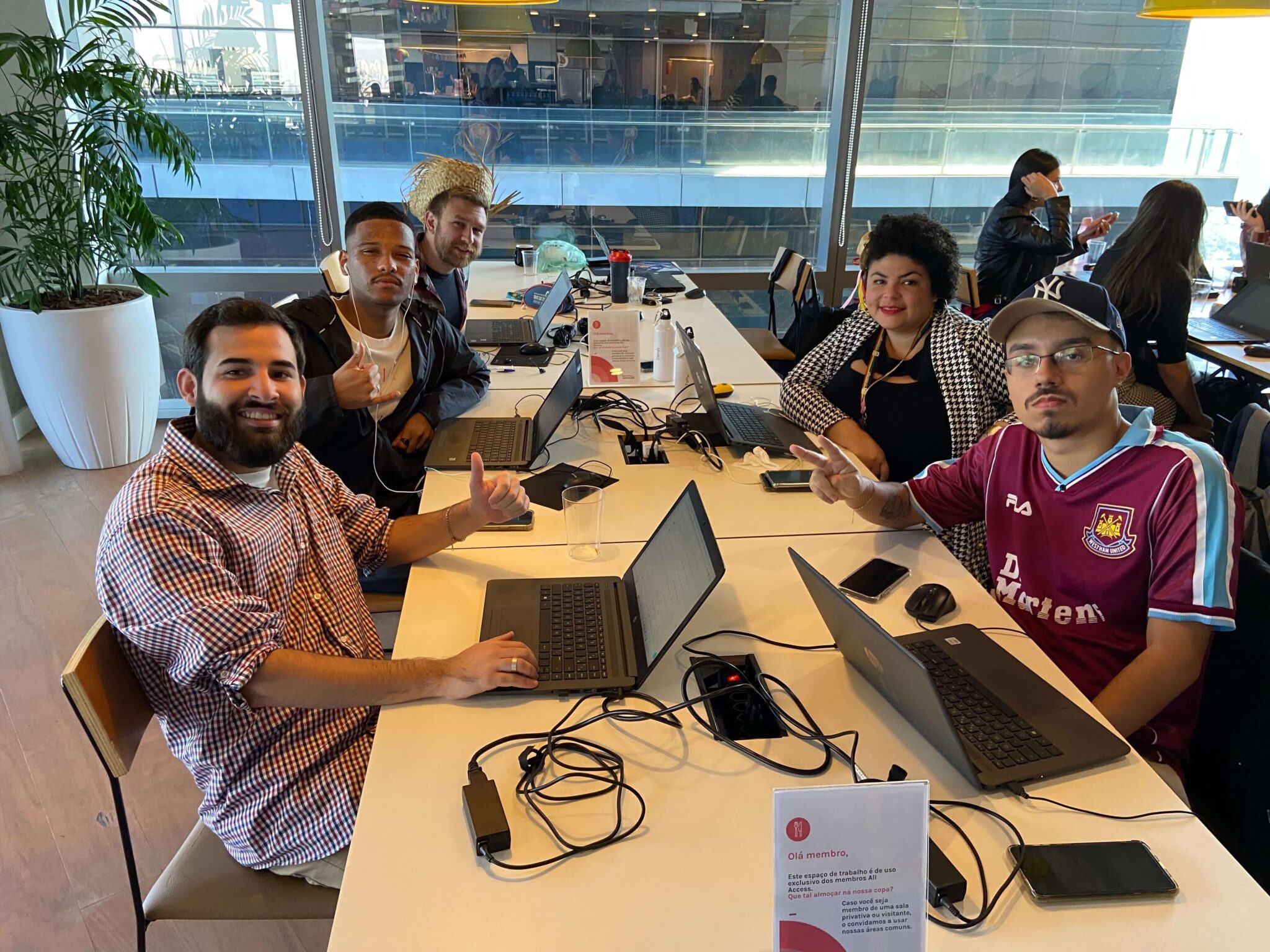 Sobre Nós – Eu Entrego